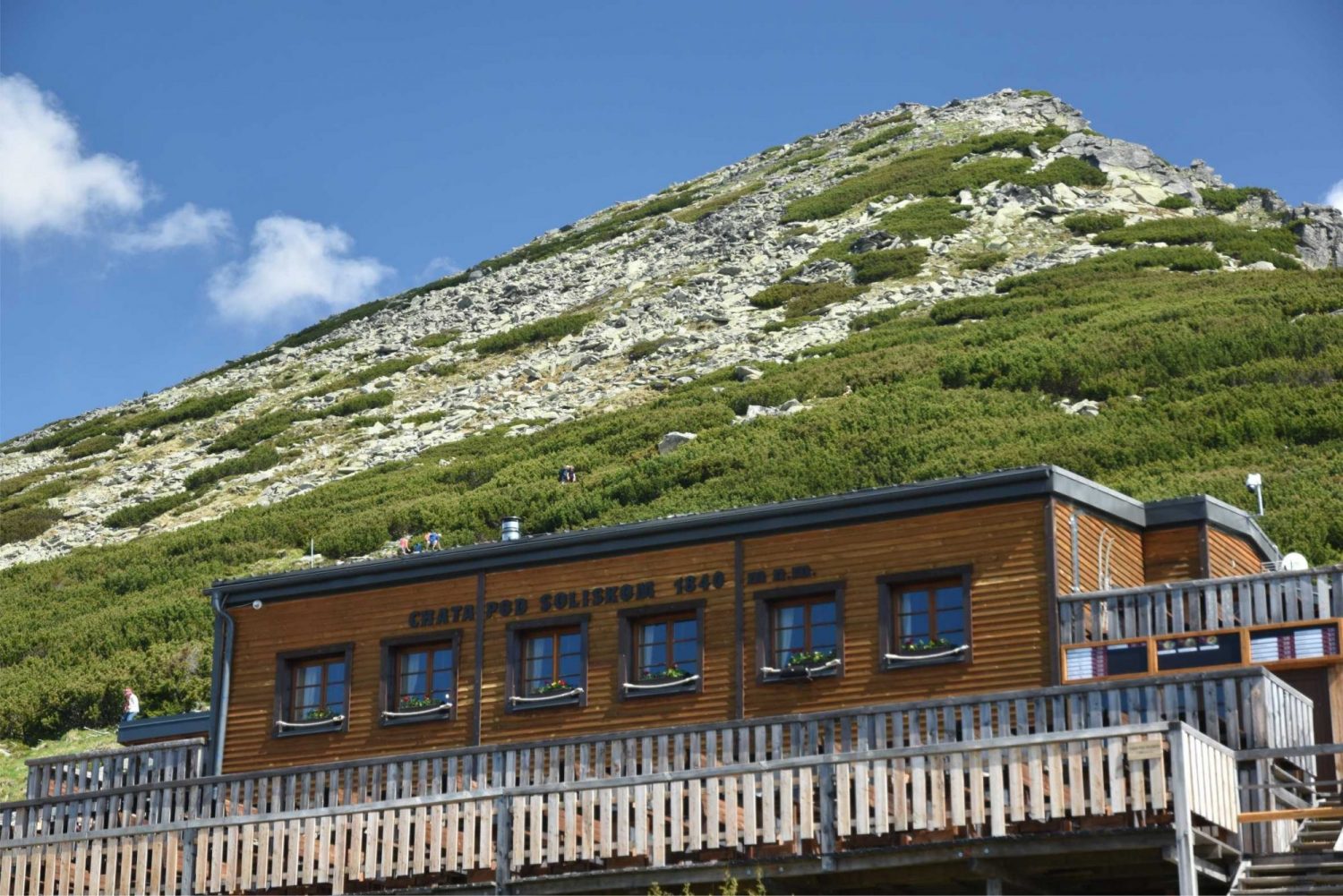 Výstup na Predné Solisko popod lanovku - Visit Tatry
